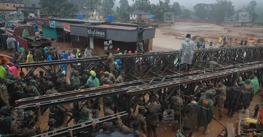 വയനാട് ഉരുൾപൊട്ടൽ: രക്ഷാപ്രവർത്തനം രണ്ടാം ദിനം– Massive landslides ...