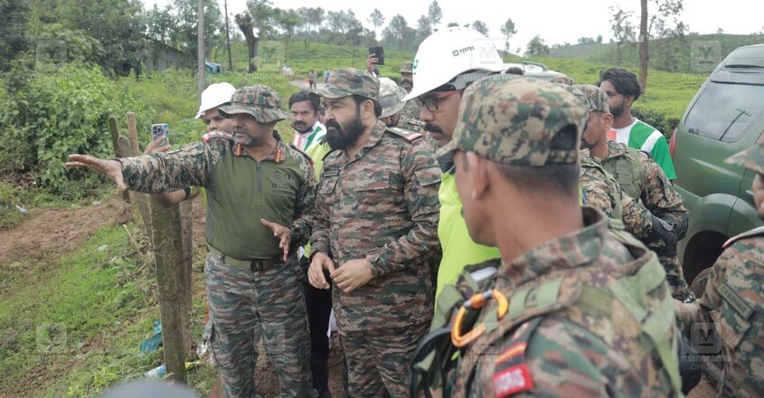 വയനാട് ഉരുൾപൊട്ടൽ: രക്ഷാപ്രവർത്തനം രണ്ടാം ദിനം– Massive landslides ...