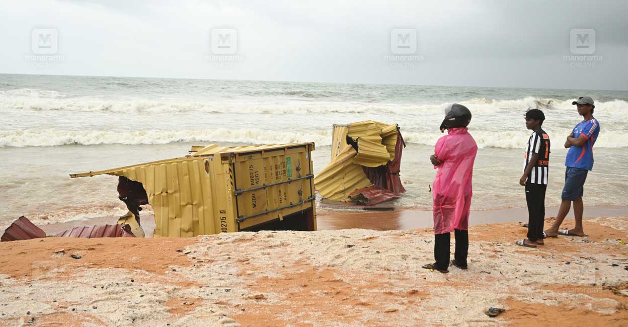 58 കണ്ടെയ്നറുകൾ കണ്ടെത്തി; കപ്പൽ 31 മീറ്റർ ആഴത്തിൽ | മനോരമ ഓൺലൈൻ ന്യൂസ് ...