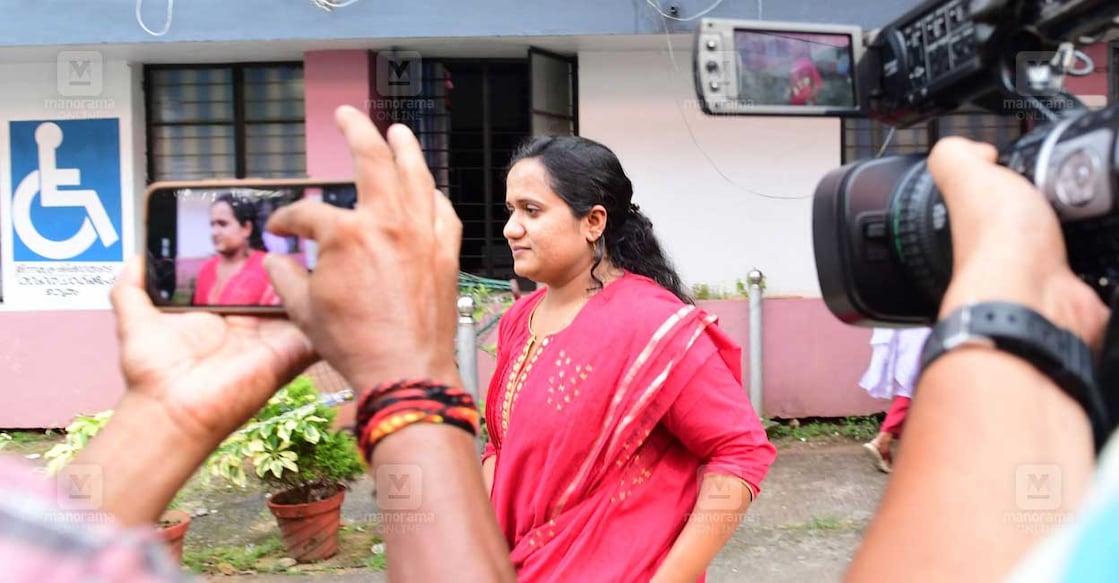 അതിജീവിതയ്ക്കെതിരെ മറുപരാതിയുമായി ശ്രീനാദേവി കുഞ്ഞമ്മ | Counter ...