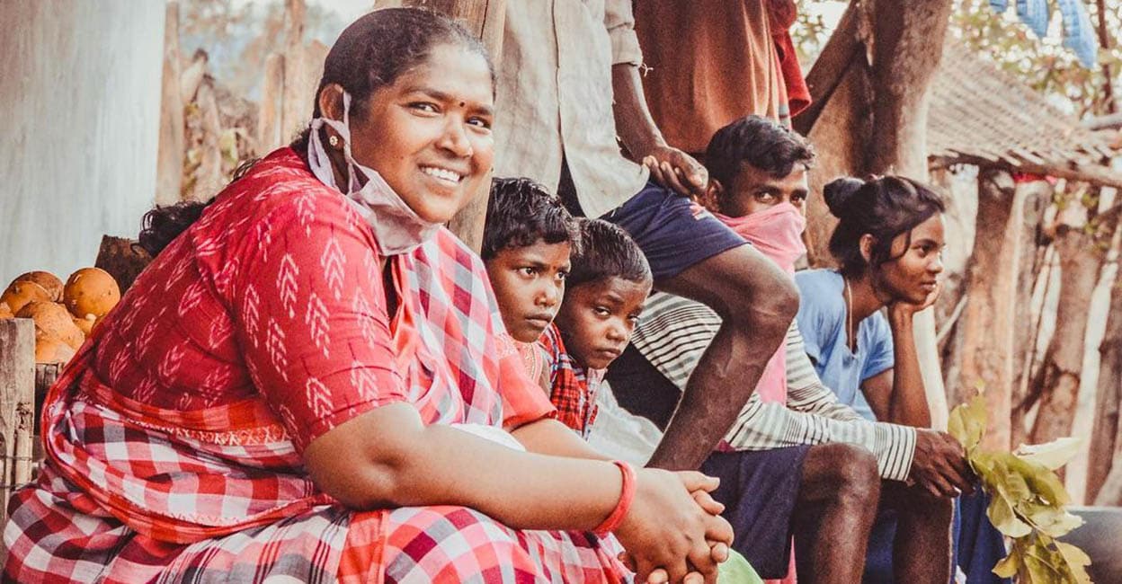 വെടിയേറ്റിട്ടും വീഴാതെ ‘മന്ത്രി സീതക്ക’ - Telangana Minister Seethakka ...