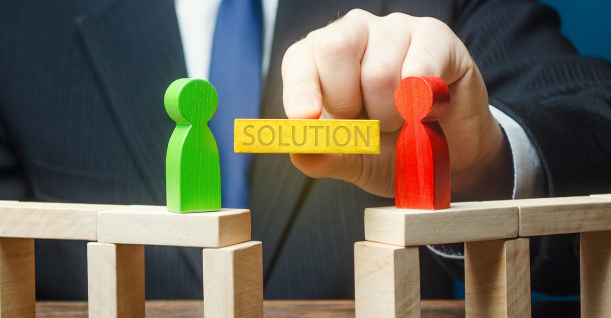 അനുരഞ്ജനത്തിന്റെ അതിർവരമ്പുകൾ – Importance of Compromise | Manorama Premium