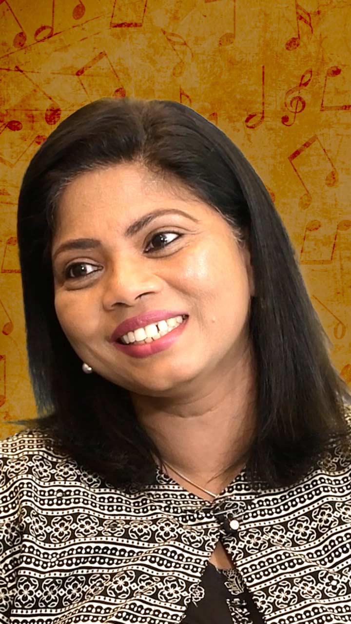 അന്നു ഞാന്‍ പറഞ്ഞതേയുള്ളു പാട്ടാക്കിയത് എ ആര്‍ റഹ്മാനാണ് - Minmini