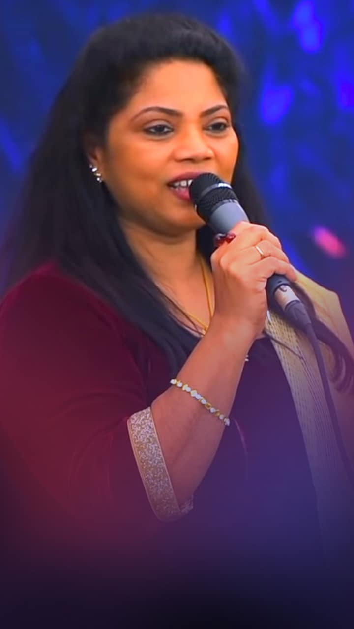 മിൻമിനിയുടെ ‘നിന്നെ തലോടും തെന്നൽ...’