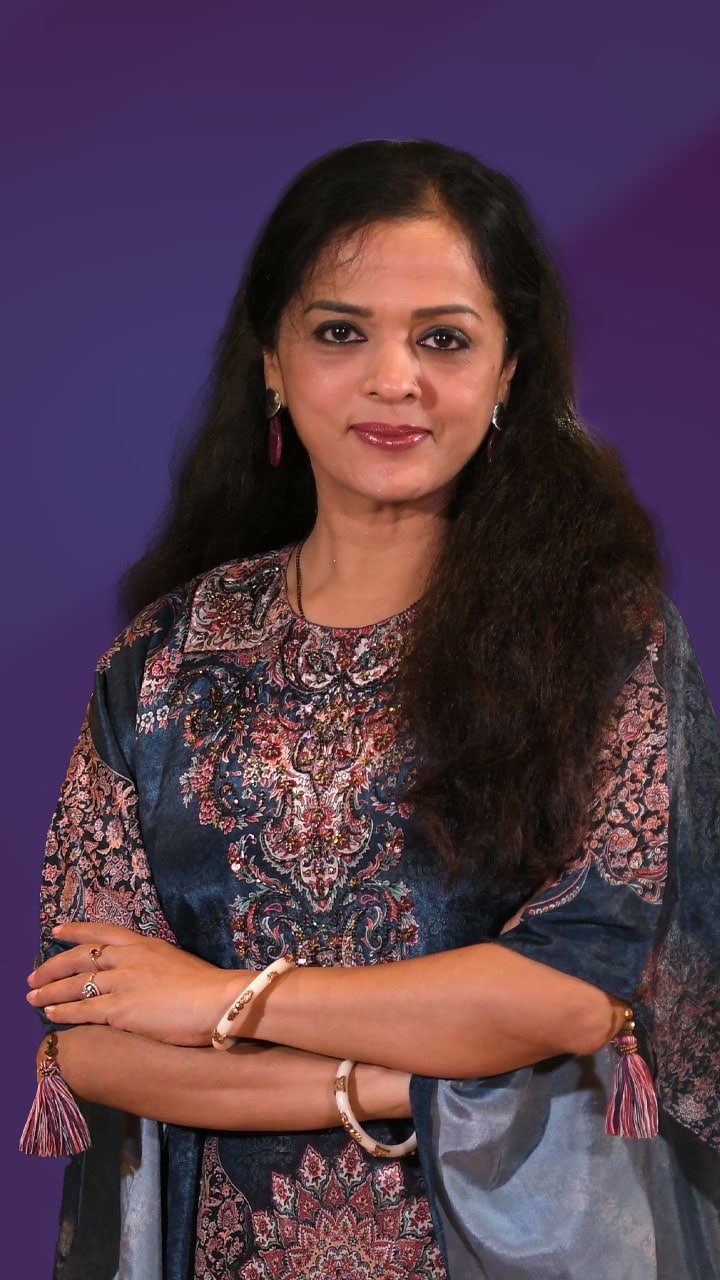 ഒരു മുള്ള് കുത്തിയാൽ തീരാവുന്ന കലയേ നമ്മുടെ കയ്യിലുള്ളൂ Vinduja Menon Shetalks