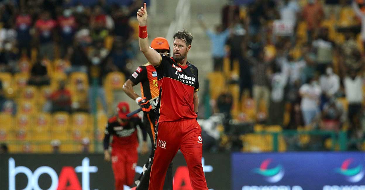 ക്രിസ്റ്റ്യനെ പറഞ്ഞിട്ടെന്ത്, ടീമിലെടുക്കുന്നവരെ പറഞ്ഞാൽ പോരേ! | Dan ...