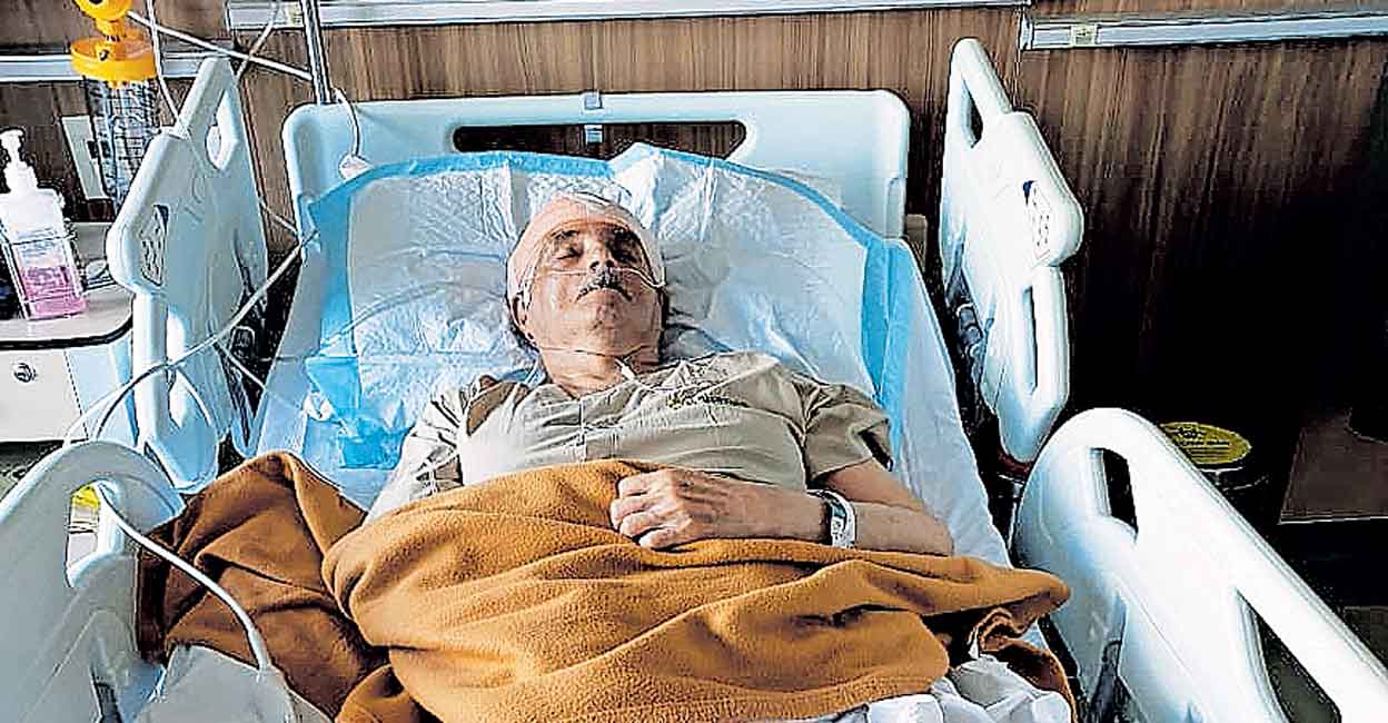തലയോട്ടിയിലെ ലോഹത്തകിട് 60 വർഷത്തിനുശേഷം നീക്കി; കോൺട്രാക്‌ടർ സുഖം ...