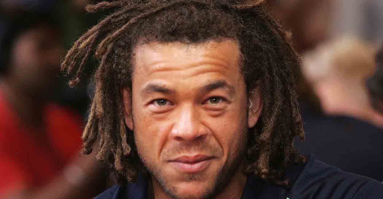 ഓസ്ട്രേലിയൻ മുൻ ക്രിക്കറ്റ് താരം ആൻഡ്രൂ സൈമണ്ട്സ് കാർ അപകടത്തിൽ മരിച്ചു ...