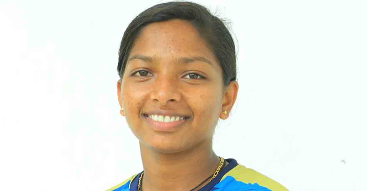 കേരളത്തിനും അഭിമാനം; വയനാട്ടുകാരി മിന്നു മണി 30 ലക്ഷത്തിന് ഡൽഹി ...