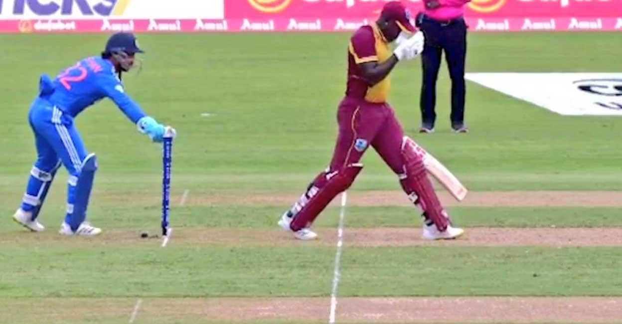 Ishan Kishan Attempts 'Dhoni Style' Stumping: Indian Cricketer's Move ... Ishan Kishan Attempts 'Dhoni Style' Stumping: Indian Cricketer's Move ...