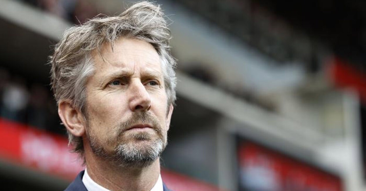 അയാക്സ് ചുമതല വിട്ട് വാൻഡർ സാർ- Edwin van der Sar quits Ajax charge ...
