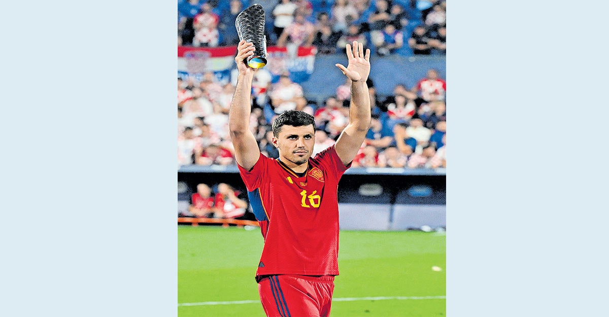 സൂപ്പർസ്റ്റാർ റോഡ്രി!- Spanish midfielder Rodri was the best player of ...