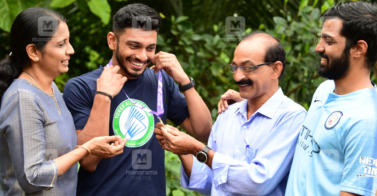 ഈ പൊന്നാണ് സമ്മാനം |Thomas cup| Badminton| M R Arjun| Manorama News|
