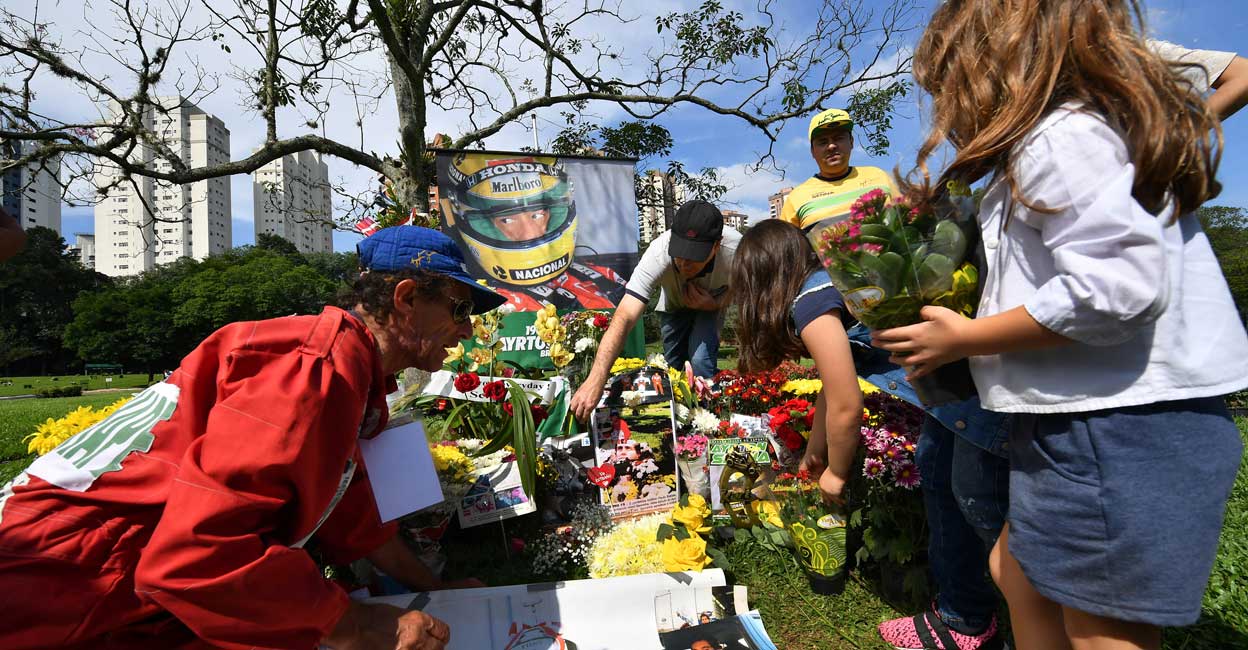 അയർട്ടൻ സെന്നയുടെ ഓർമകൾക്ക് 29 വയസ്- Ayrton Senna | F1 | Racing ...