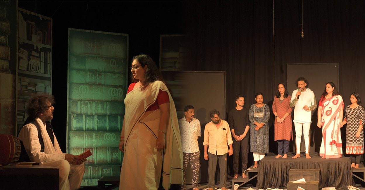 പുതിയ വേഷപ്പകർച്ചയുടെ വിശേഷങ്ങളുമായി നടി രശ്മി സോമൻ- Drama | Arts ...