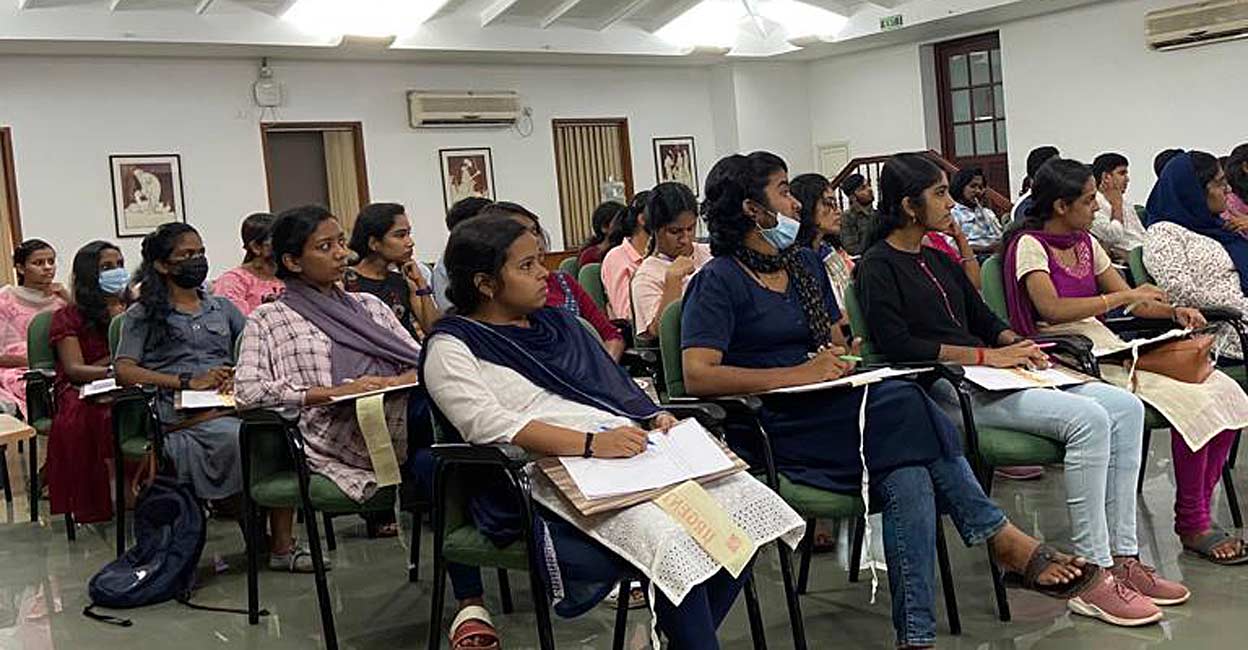 മനോരമ ഓൺലൈൻ ക്യാംപസ് റിപ്പോ‌ർട്ടർ - Campus Reporter | College | Campus ...