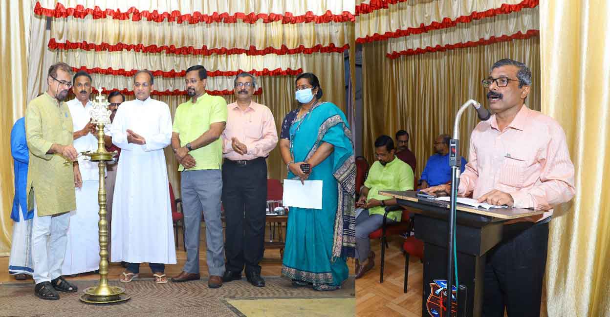 ദേവമാതാ കോളജിൽ യോഗാ ദിനാഘോഷവും അന്താരാഷ്ട്ര സെമിനാറും സംഘടിപ്പിച്ചു ...