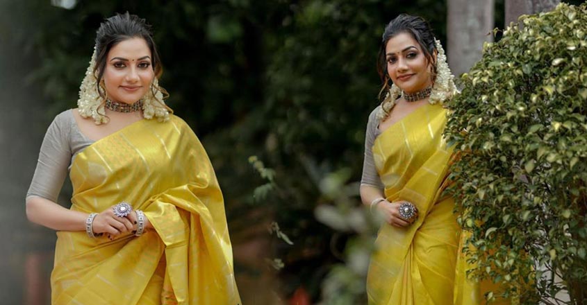 സാരിയിൽ അതിസുന്ദരിയായി റിമി ടോമി | Rimi Tomy | Saree | Silk Saree ...