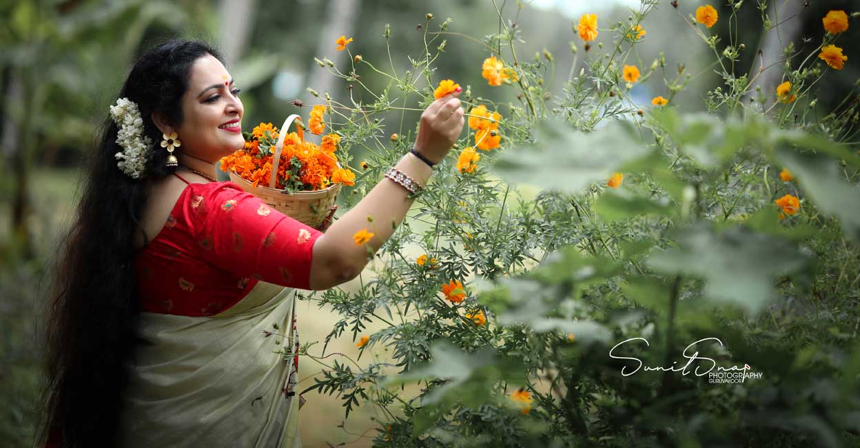 സെറ്റ് മുണ്ടിൽ തിളങ്ങി രശ്മി സോമൻ | Reshmi Soman | Actress | Onam ...