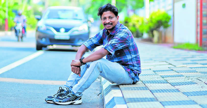 ഭരത തിയേറ്ററിൽ നടനായി തുടങ്ങി, ഇപ്പോൾ സംവിധയകനിലേക്ക്;മുസ്തഫ മനസ്സു ...