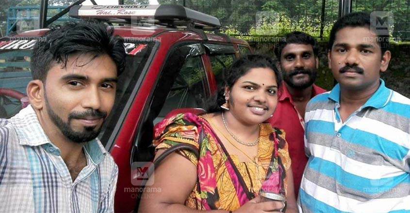 ‘മീശയോട് എനിക്ക് പ്രണയം, അതിൽ നിങ്ങൾ അസ്വസ്ഥരാകേണ്ട’ ; മീശക്കാരി ...