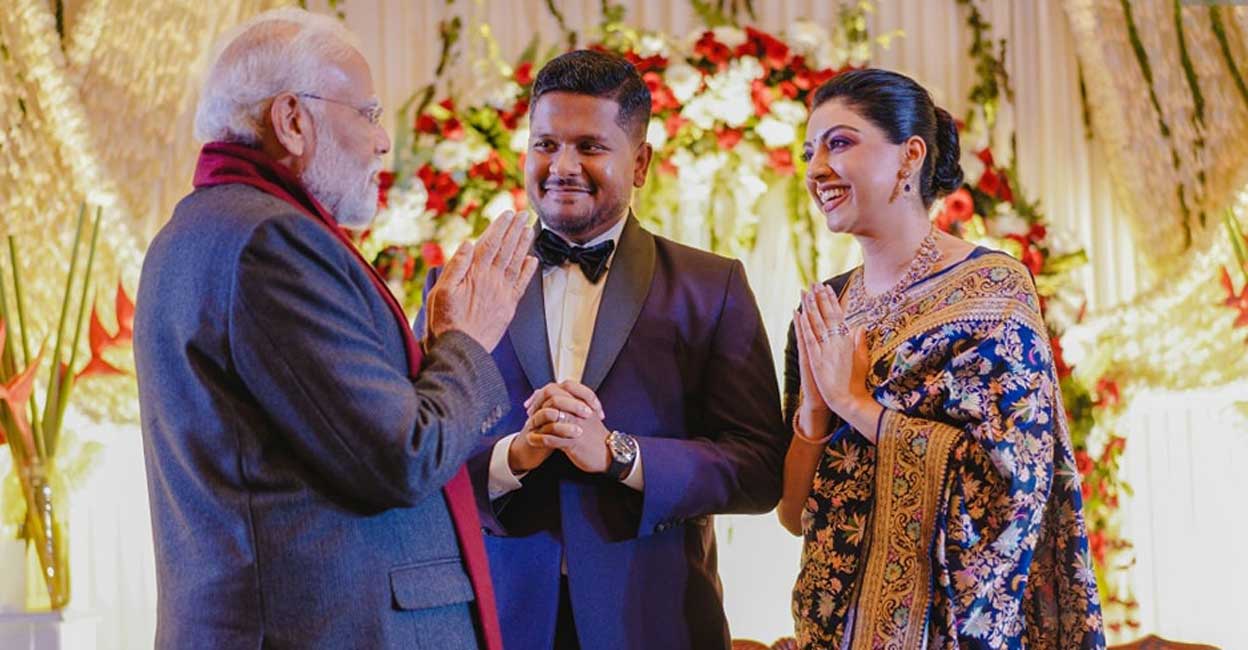 വധൂവരൻമാരെ ആശിർവദിക്കാൻ മോദിയെത്തി, സന്തോഷ ദിനമെന്ന് തുഷാ ...