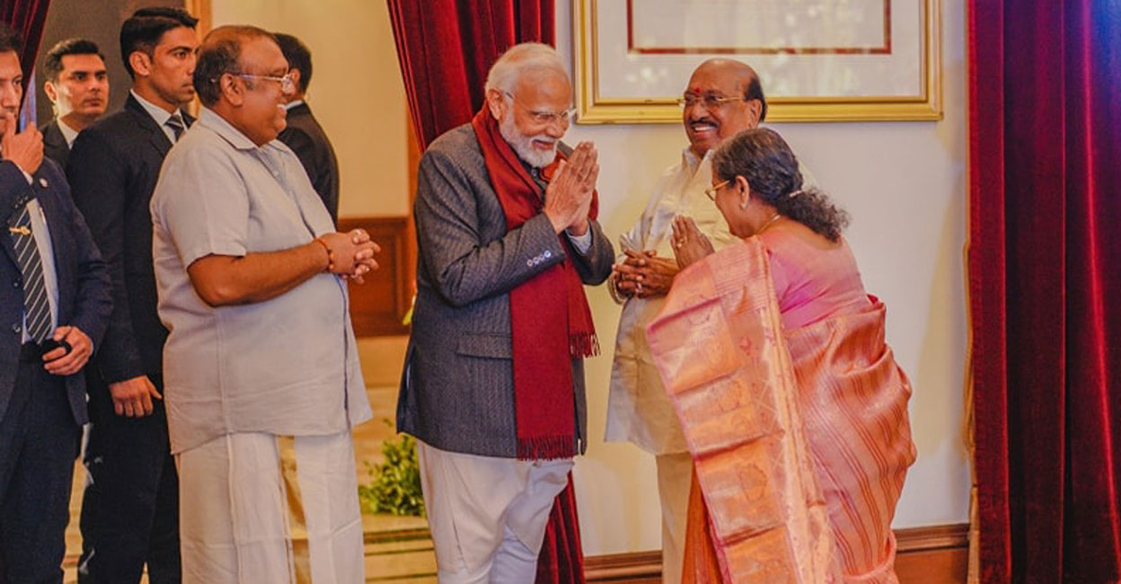 വധൂവരൻമാരെ ആശിർവദിക്കാൻ മോദിയെത്തി, സന്തോഷ ദിനമെന്ന് തുഷാ ...