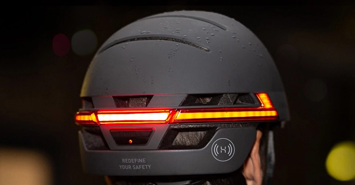 ബൈക്ക് ഓടിക്കുന്നവർക്ക് 9,000 രൂപയുടെ സ്മാർട് ഹെൽമെറ്റുമായി വാവെയ്