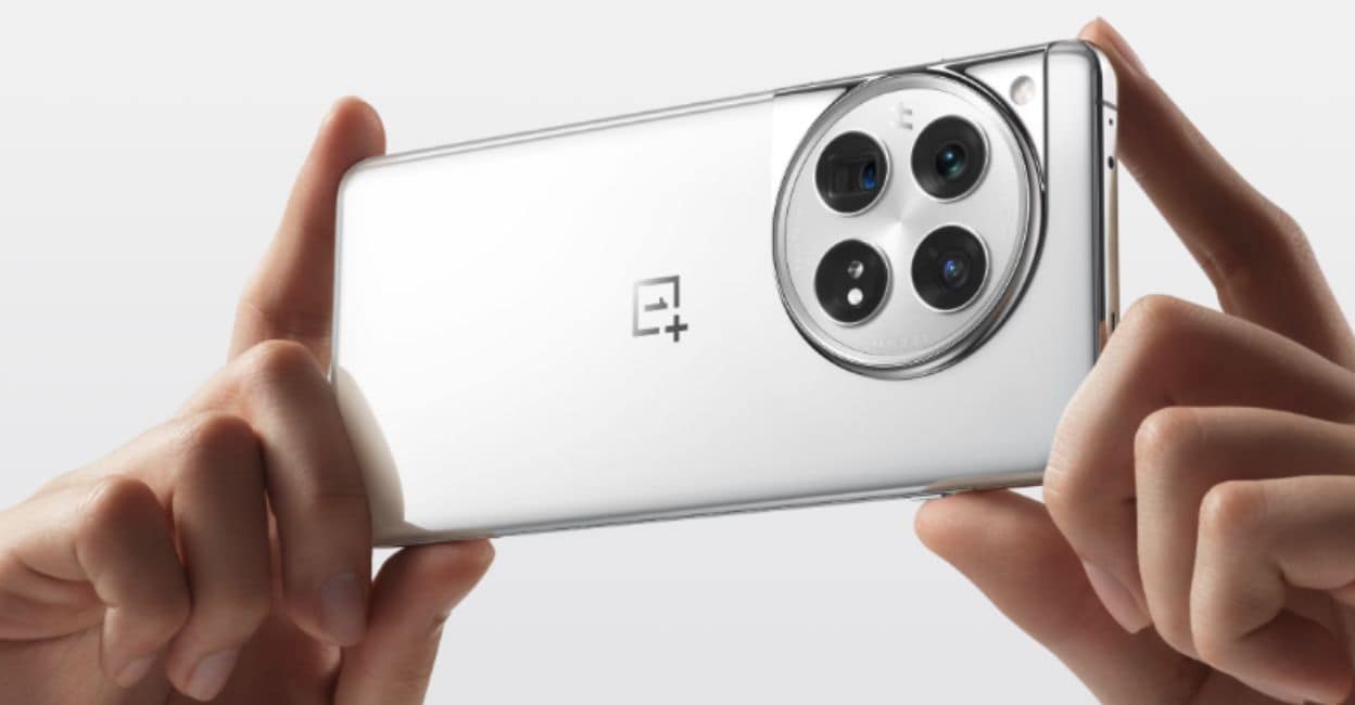 ഇനി സ്നാപ്ഡ്രാഗൺ 8 ജൻ3യുടെ 'വിളയാട്ടം'; വൺ പ്ലസ് 12 പുറത്തിറങ്ങി