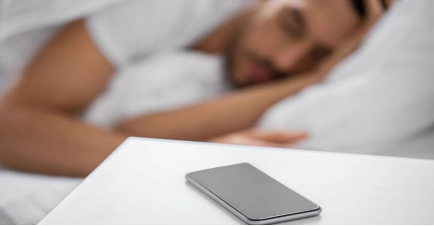 വീടിനുള്ളിൽ ഫോൺ റേഡിയേഷന്‍ പ്രശ്നമാണോ? ആരോഗ്യത്തിനു ഹാനികരമോ ? | Phone ...