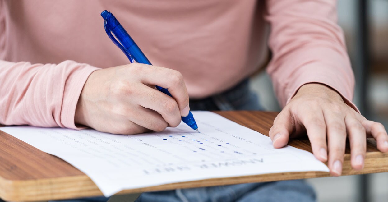 ഓഫിസ് അറ്റൻഡർ പരീക്ഷയിൽ എൽഡിസി ചോദ്യങ്ങൾ, പിഎസ്‌സിക്ക് ചോദ്യത്തിനു ...