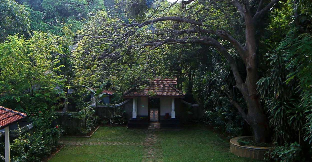 ചിറ്റൂര്‍ കൊട്ടാരത്തില്‍ താമസിക്കാം; കൊച്ചിയിലെ രാജകീയ അനുഭവം! | Visit ...