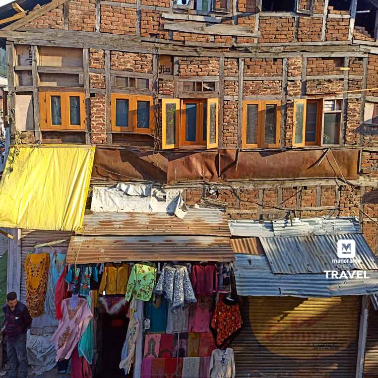 ദൈവത്തിന്‍റെ സ്വന്തം നാട്ടില്‍ നിന്ന് ഭൂമിയിലെ പറുദീസയിലേക്ക് – Kashmir ...