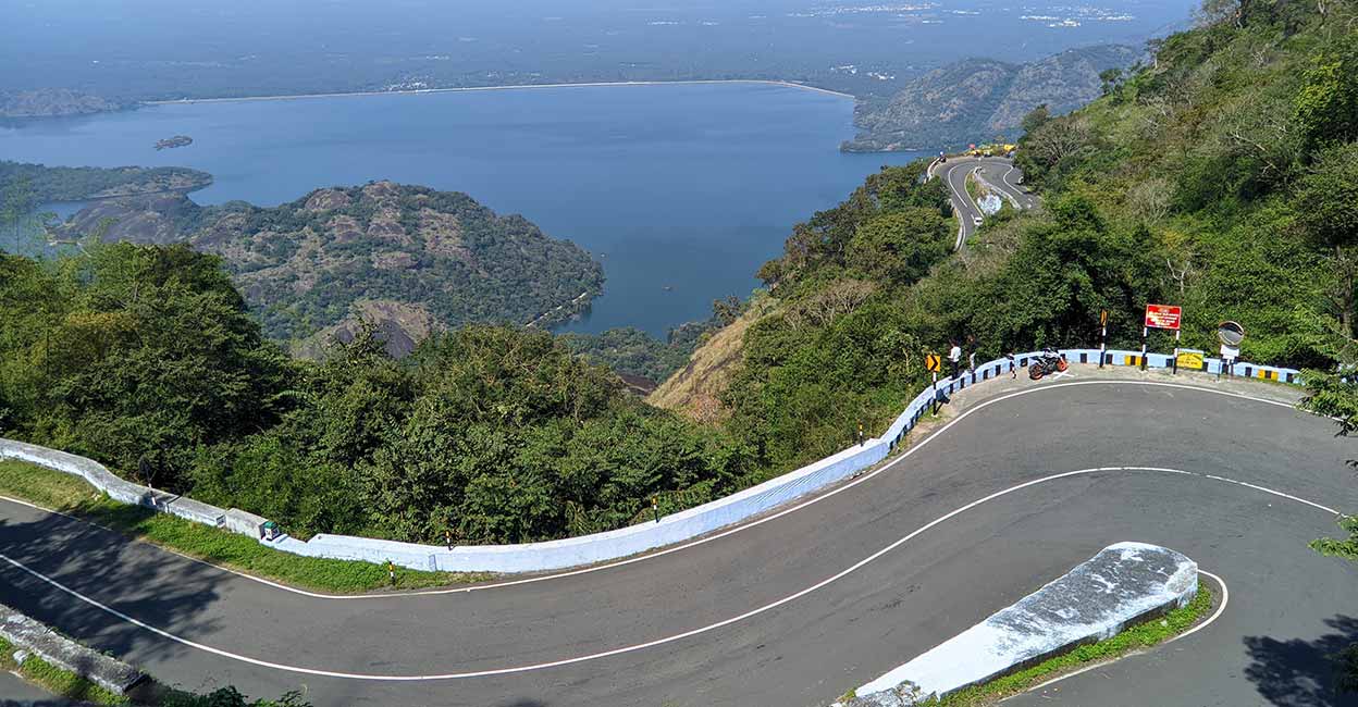അതിസുന്ദരം ഇൗ കാനനപാത; ഇത് മലയാളി ബൈക്ക് യാത്രികരുടെ പ്രിയ ഇടം | A ...