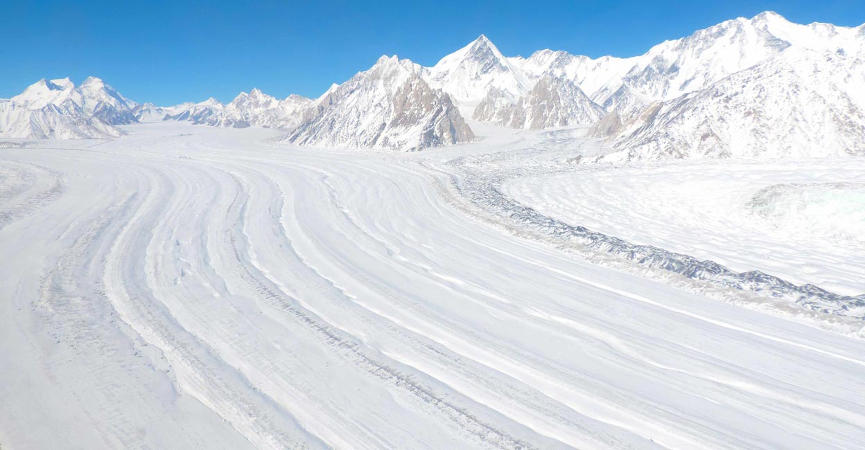 ലോകത്തിലെ ഏറ്റവും ഉയരം കൂടിയ യുദ്ധഭൂമി; പെര്‍മിറ്റ്‌ ഇല്ലാതെ പോകാം ...