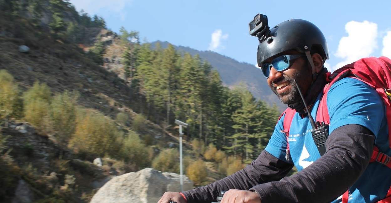 ഗോമുഖിൽനിന്നു ഗംഗാസാഗർ വരെ ഒറ്റയ്ക്ക് കയാക്കിങ് നടത്തുന്ന ആദ്യ ...