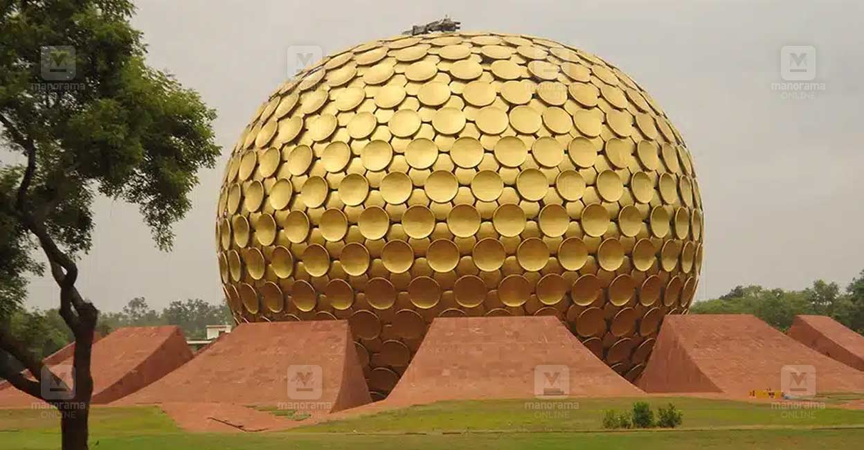 നഗരത്തിന്റെ ആത്മാവ് തേടി പോണ്ടിയിലേക്ക്, ശാന്തത തേടുന്നവർക്ക് ...