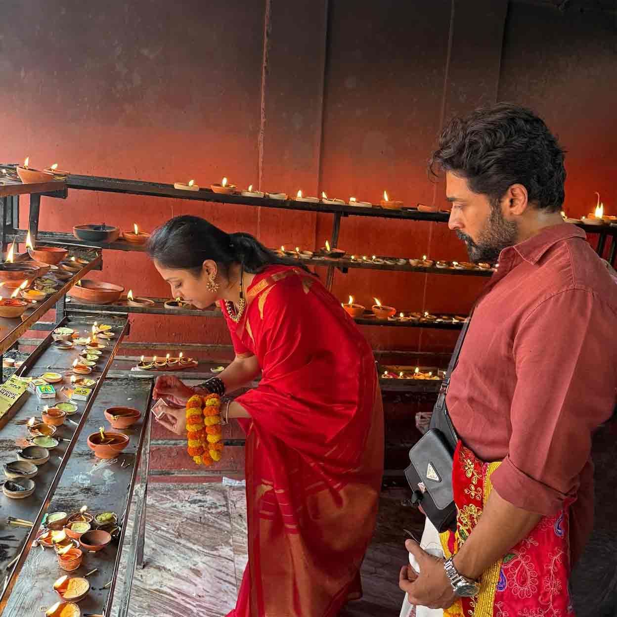 ദേവിയുടെ ശക്തിപീഠങ്ങളില്‍ അനുഗ്രഹം തേടി സൂര്യയും ജ്യോതികയും -Suriya ...
