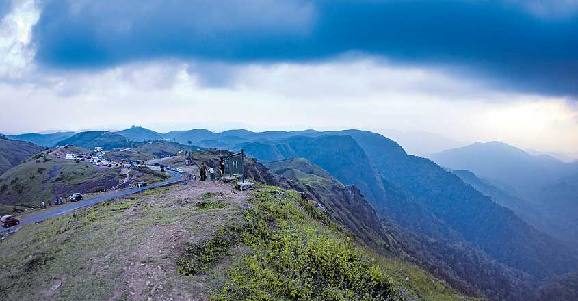 ദൈവത്തിന്റെ സ്വന്തം പഞ്ചായത്ത് | Parudhumpara Travel