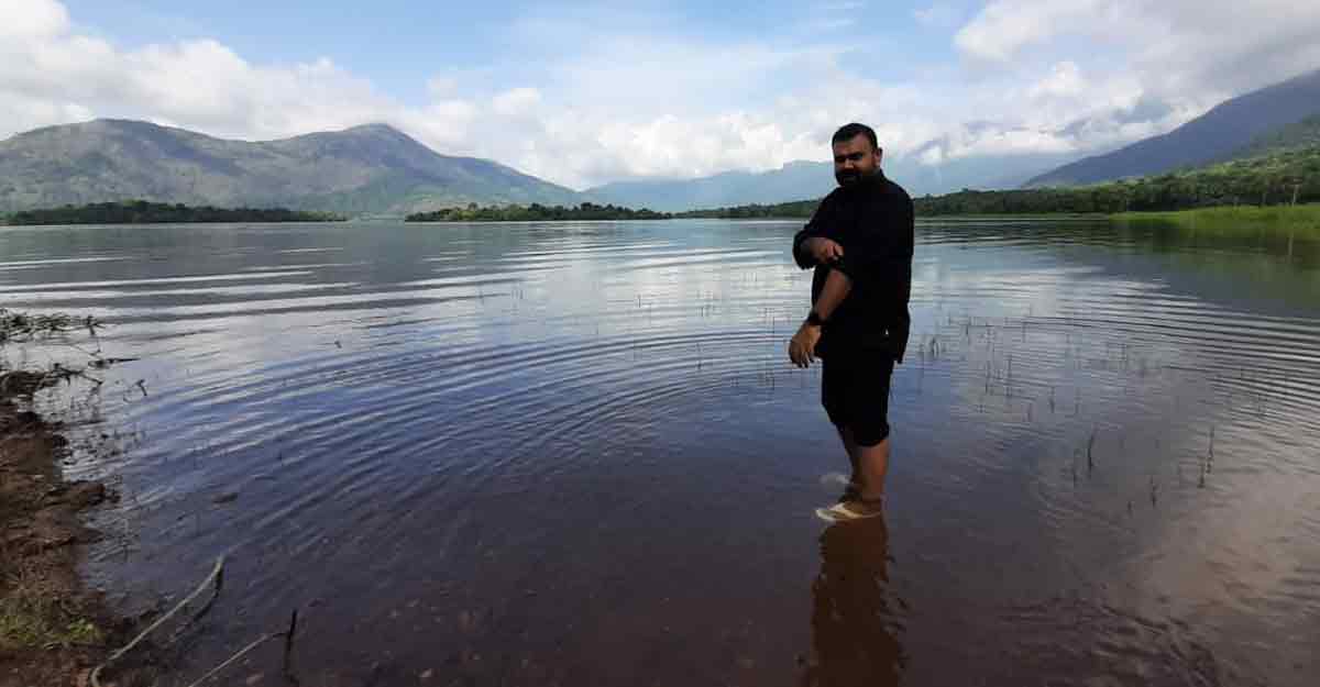 കാടിനു നടുവിലെ കൊട്ടാരത്തിൽ ഒരു റോയൽ ഹോളിഡേ, മറക്കില്ല ആ യാത്ര; നട ...