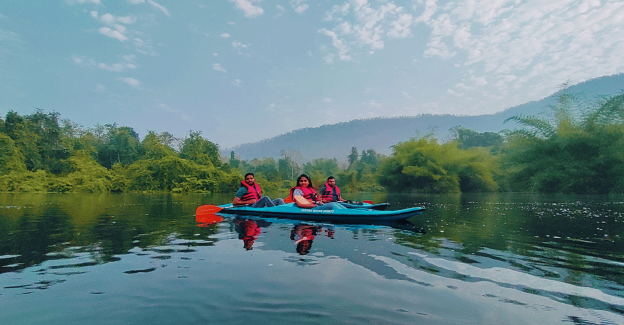 100 രൂപയ്ക്ക് കയാക്കിങ് കേരളത്തിൽ, സമൂഹമാധ്യമത്തിൽ വൈറലായി ഇഞ്ചത്തൊട്ടി ...