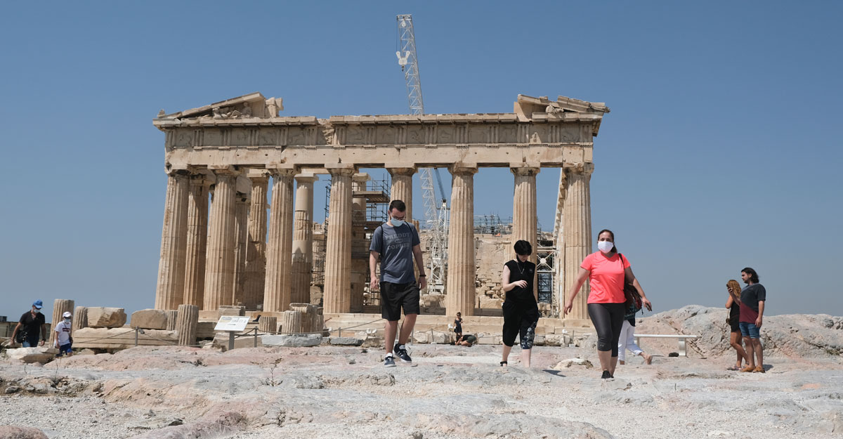 Greece to enter second lockdown on Saturday