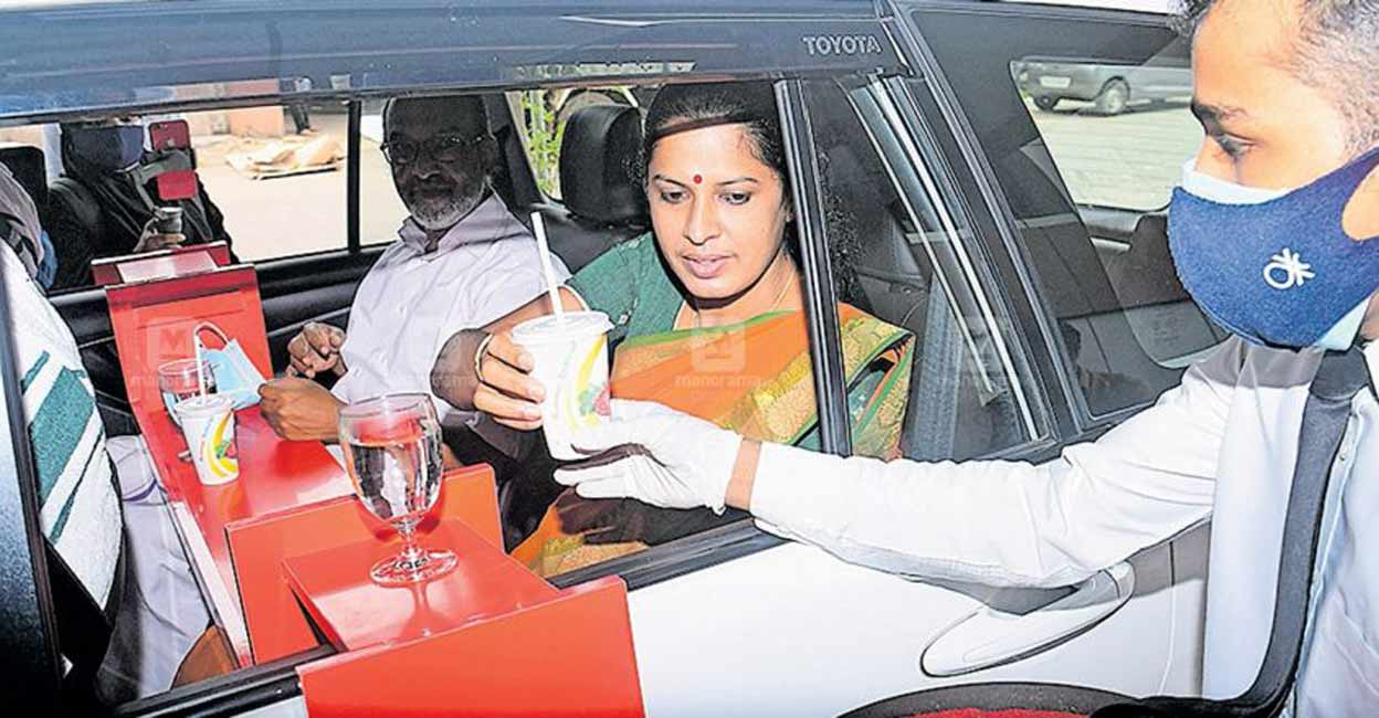 സ്വന്തം വാഹനത്തിലിരുന്നു ഭക്ഷണം ഓര്‍ഡര്‍ ചെയ്ത് കഴിക്കാം; കെ‍ടിഡിസിയുടെ ...
