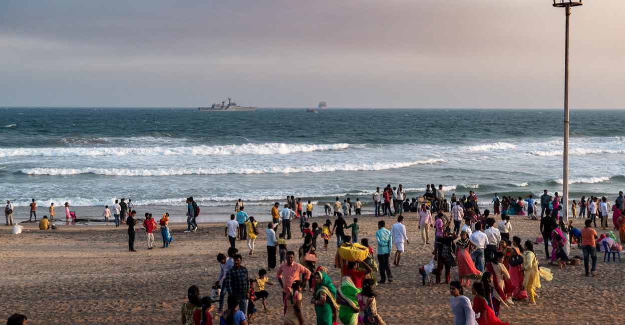 വിശാഖപട്ടണത്ത് സഞ്ചാരികളെ ആകര്‍ഷിക്കുന്നത് ബീച്ചുകൾ മാത്രമല്ല - Best ...