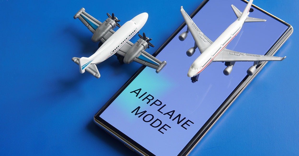 വിമാന യാത്രയിൽ മൊബൈൽ ഫോൺ എയ്റോപ്ലെയ്ന്‍ മോഡിലേക്കു മാറ്റുന്നതിന്റെ ...