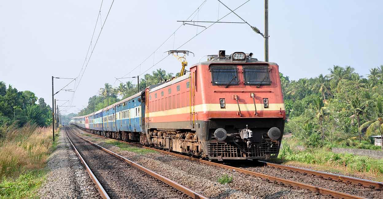 അമൃത എക്സ്പ്രസ് രാമേശ്വരത്തേക്ക്; എറണാകുളം– വേളാങ്കണ്ണി ആഴ്ചയിൽ 2 ...