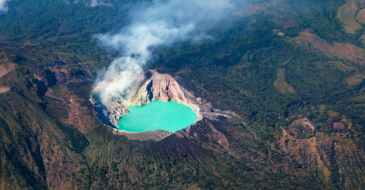 വീണാല്‍ ‘പണി തീരും’; ലോകത്തിലെ ഏറ്റവും വലിയ സള്‍ഫ്യൂരിക് ആസിഡ് തടാകം ...