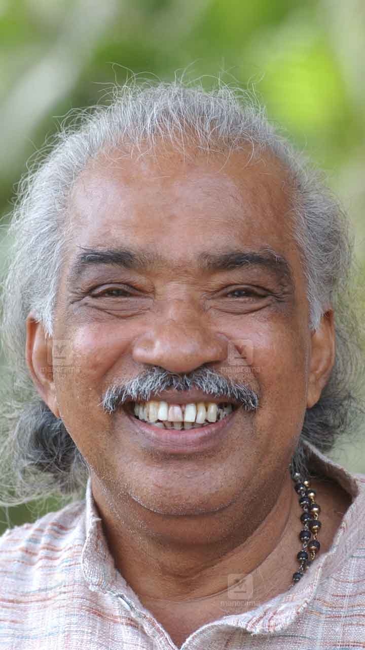 കടമ്മനിട്ട രാമകൃഷ്ണൻ - Kadammanitta Ramakrishnan | Malayalam Writer ...