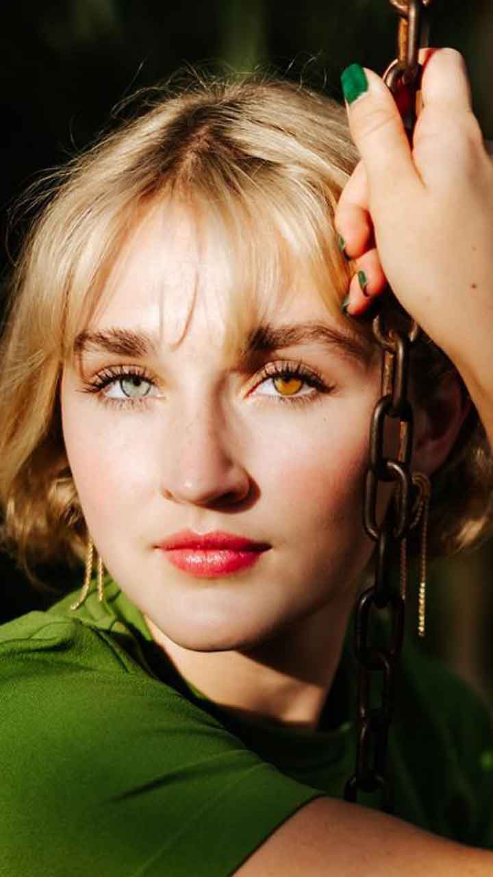 Whitney Hanson - Whitney Hanson | English Writer | Malayalam Literature