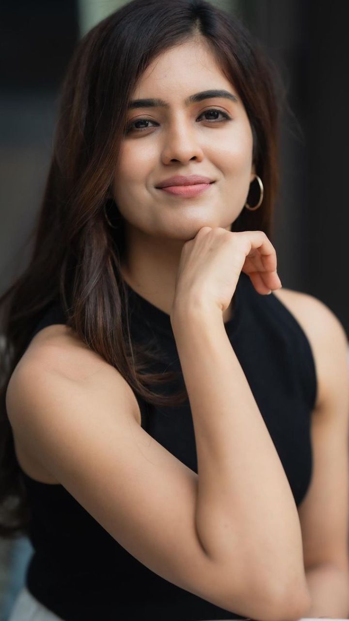 Amritha Aiyer | Web Stories | Manorama Online